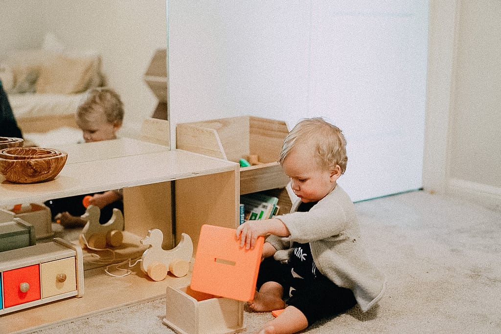 How To Design a Montessori Room For Your Baby [+Tips]